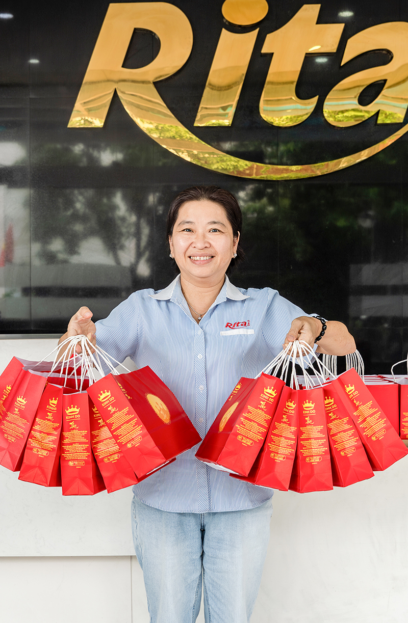 CÔNG TY RITA TẶNG QUÀ MÙA TRUNG THU 2024 - Nước Giải Khát RITA